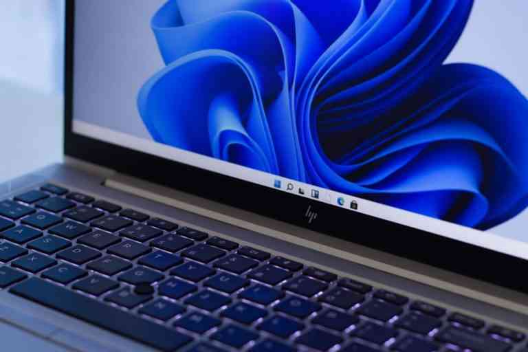 Fake Windows 11 Upgrade Installs Malware & Steals Information | Trend ...