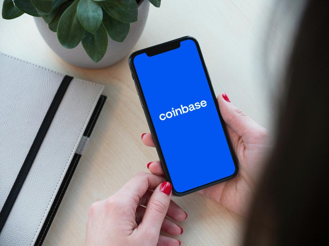 Coinbase, DSW, and Apple PayPal Invoice, and MORE: Top Scams of the ...